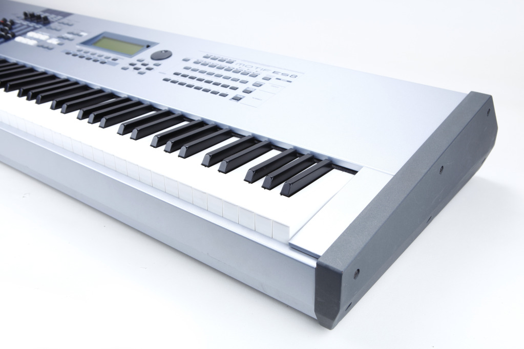 MATRIXSYNTH: Yamaha Motif ES8 keyboard