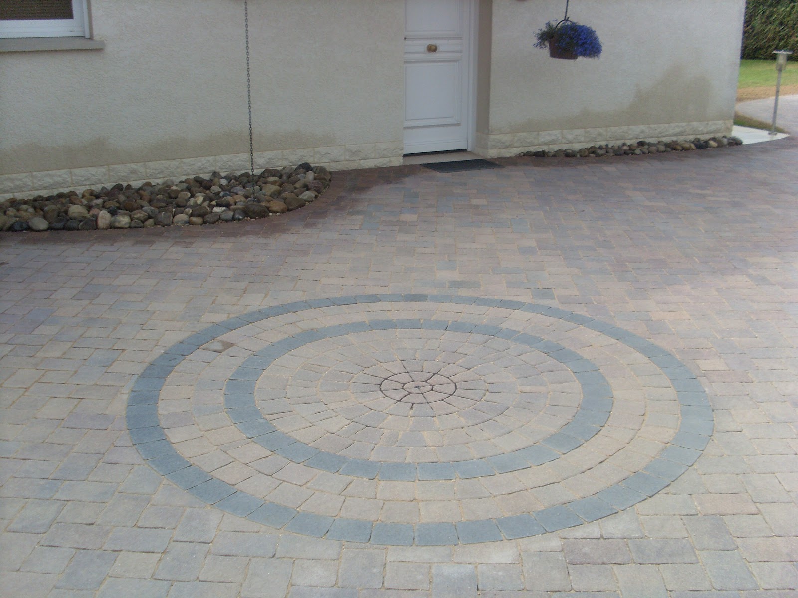 HERVIER PAYSAGES: Rosace et motif