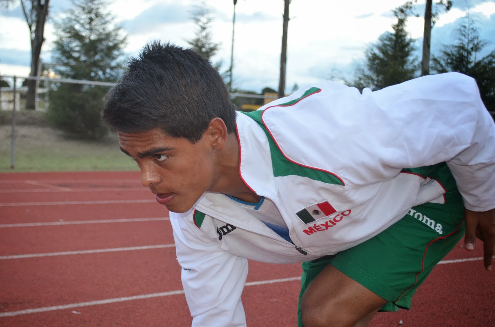 DeporPuebla: LLEGÓ A COLOMBIA EL VELOCISTA AZTECA DANIEL MARTÍNEZ.