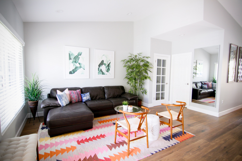 Making an entrance {a completed entry room}