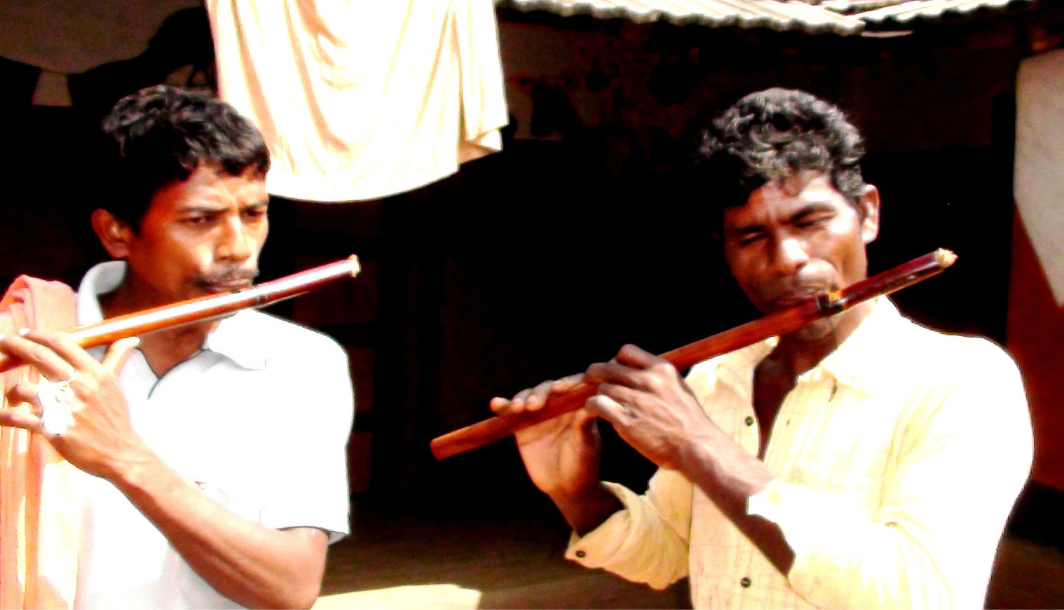 Santals and their costume and tradition: Santali Musical Instruments