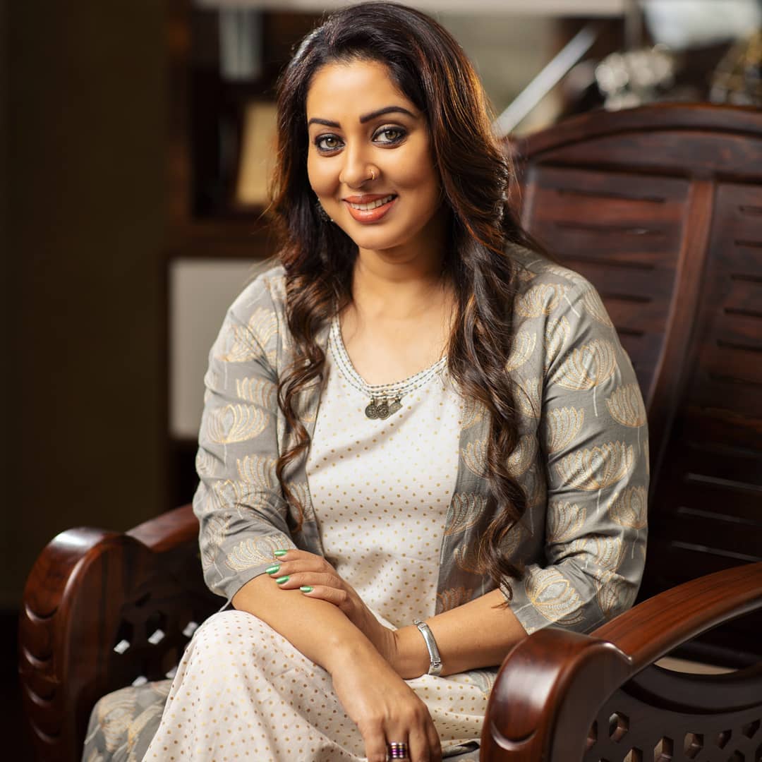 South Indian Actress Sreeya Ramesh Hot Photos