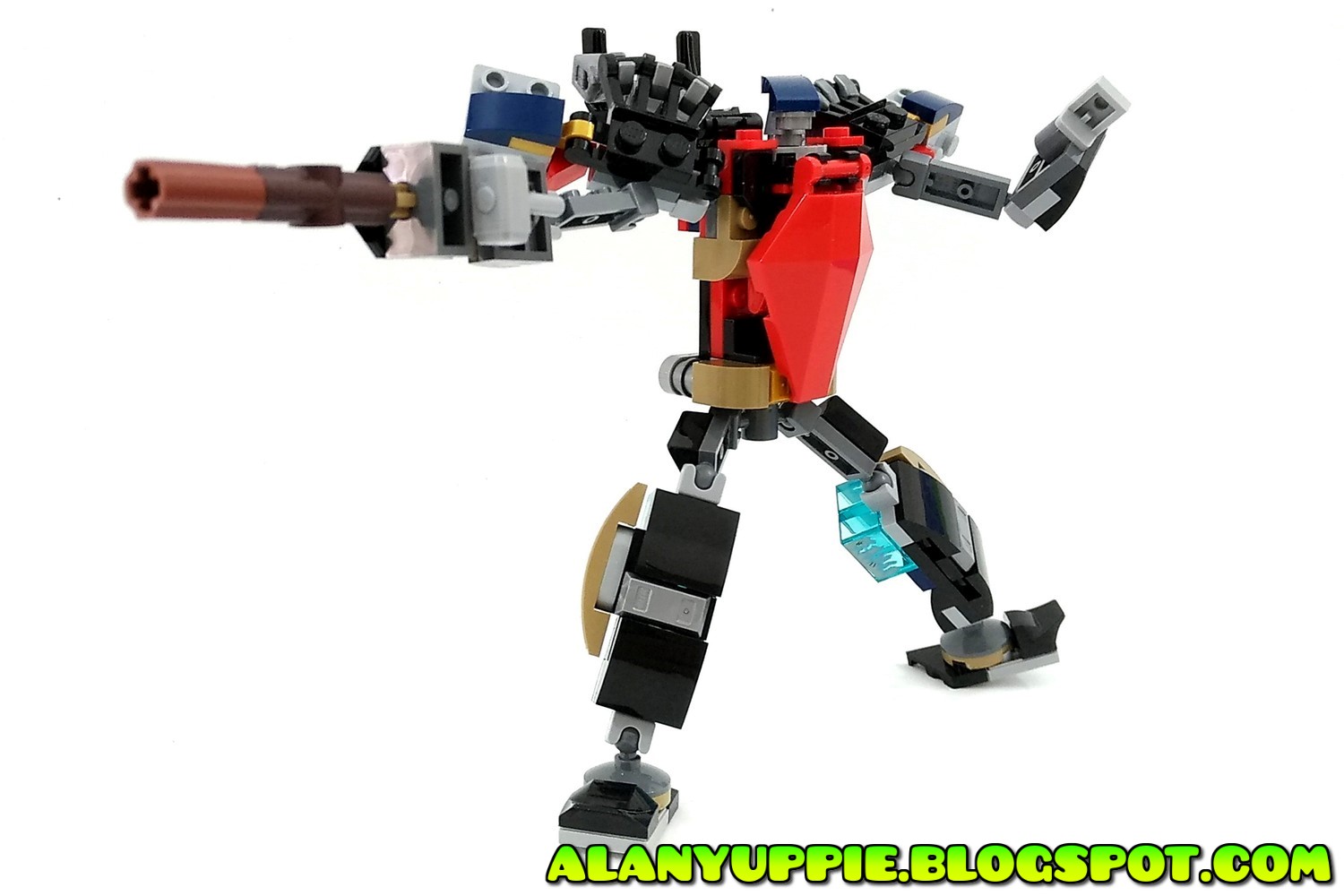 Alanyuppie's LEGO Transformers: Video Tutorial: Transformer Thor Tank ...