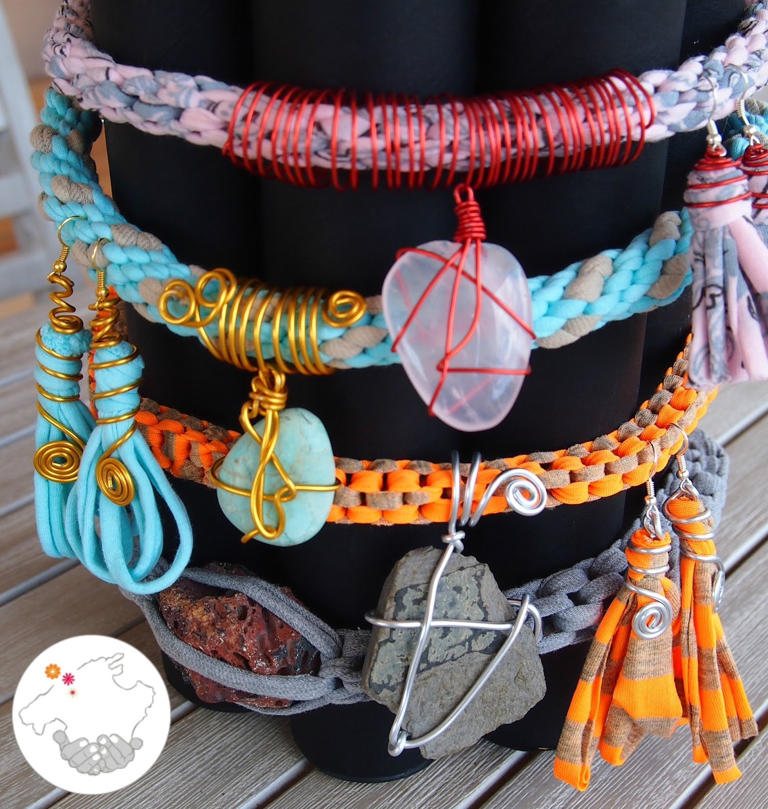 Collares de trapillo: kumihimo, a mano y a crochet