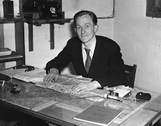 Test & Research Pilots, Flight Test Engineers: John D. Derry DFC 1921-1952