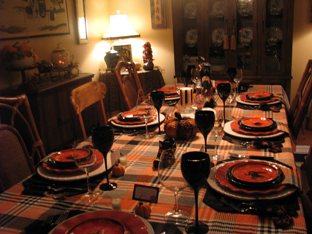 Designs by Pinky: ~~~A BeWITCHing Table!!!~~~