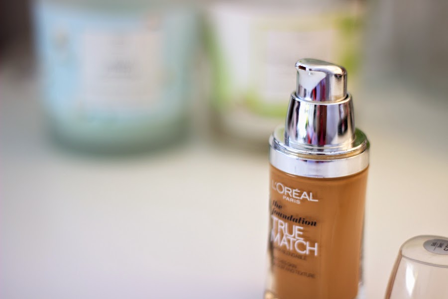 FashStyleLiv: L'Oreal True Match Foundation Review (N6.5)