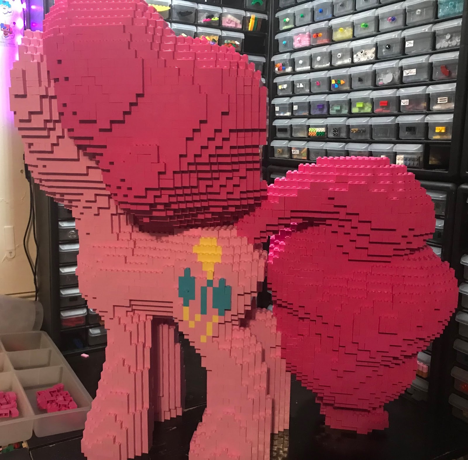 Equestria Daily - MLP Stuff!: A Giant Lego Pinkie Pie Statue!