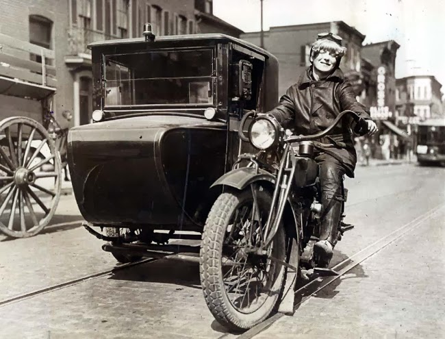 The Versatile Indian Motorcycle ~ Riding Vintage