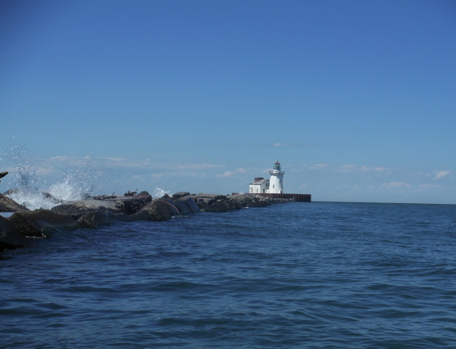 WC-LIGHTHOUSES: CLEVELAND HARBOR WEST PIERHEAD LIGHTHOUSE-CLEVELAND, OHIO