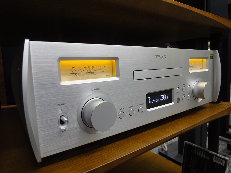 audio square fujisawa: 【展示機導入】大人の一体型システム、TEAC・『NR-7CD』の展示を開始しました。