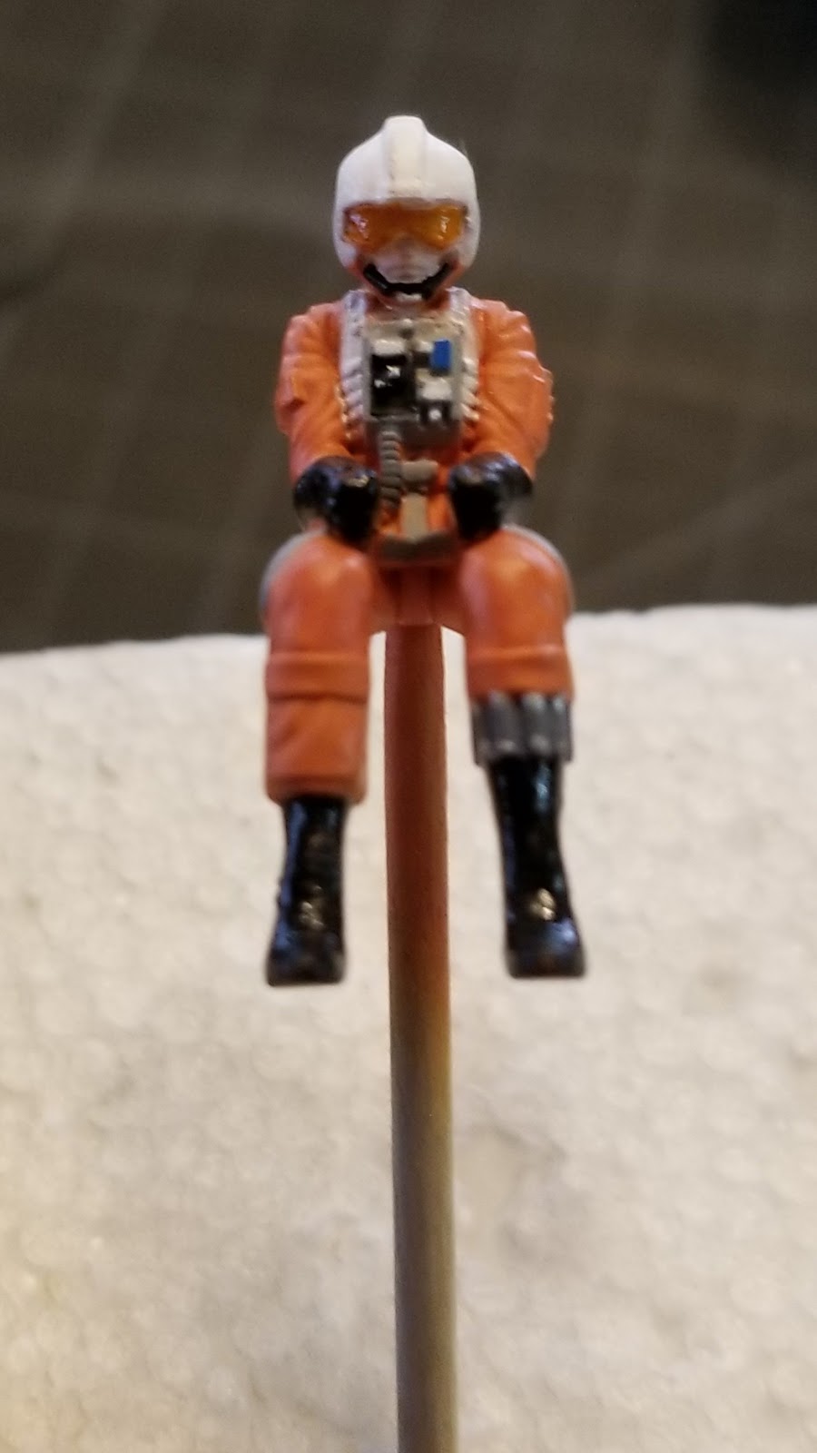 Bandai 1/48 scale X-Wing Model Build: Pt I Unboxing, plans and pilot ...