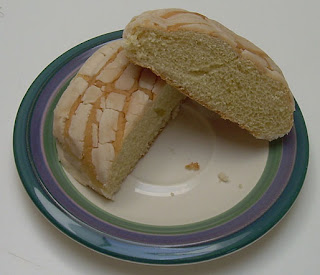 Japanese Snack Reviews: Bimbo Conchas