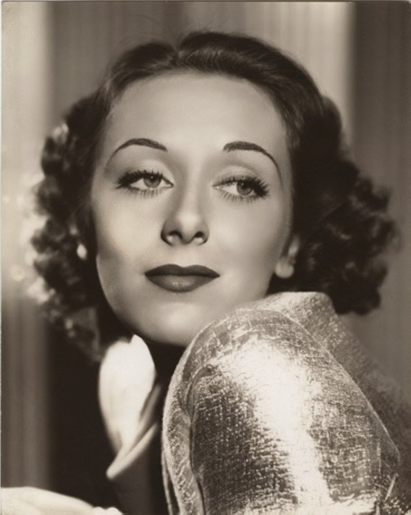 Film Noir Photos: Tracking with Closeups: Ann Dvorak