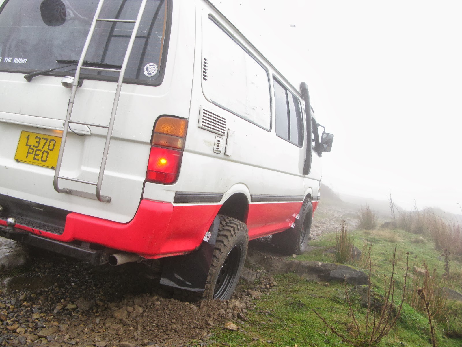 Hiace Hobo - Living in a Toyota Camper Van: Toyota Hiace Super Custom ...