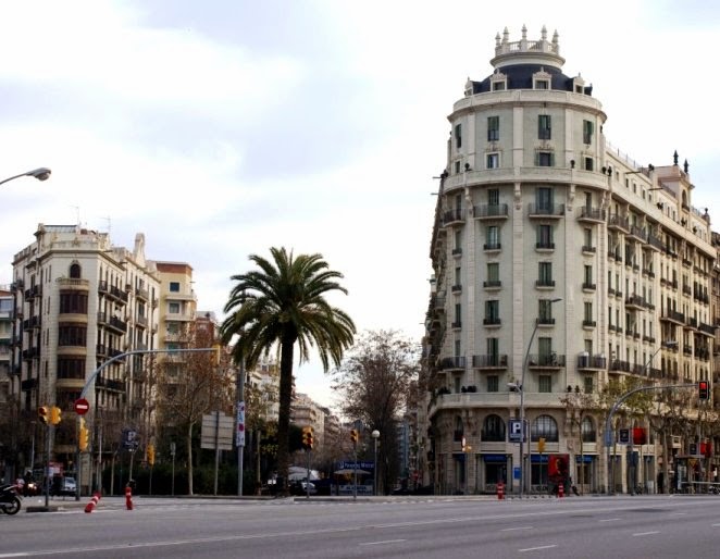 BARCELONA, AHORA Y SIEMPRE: L'AVINGUDA MISTRAL