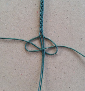 Ecocrafta Macrame : Snake knot bracelet