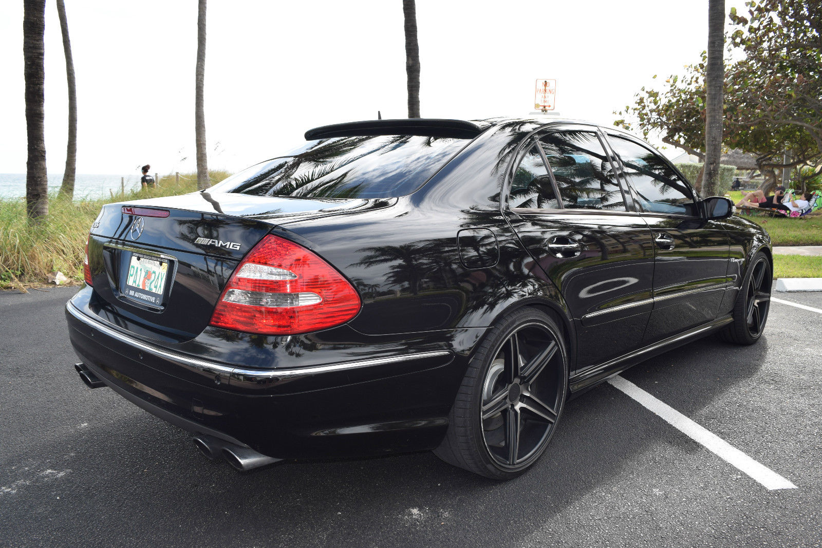 2006 Mercedes-Benz W211 E55 AMG on 20" Niche Wheels | BENZTUNING