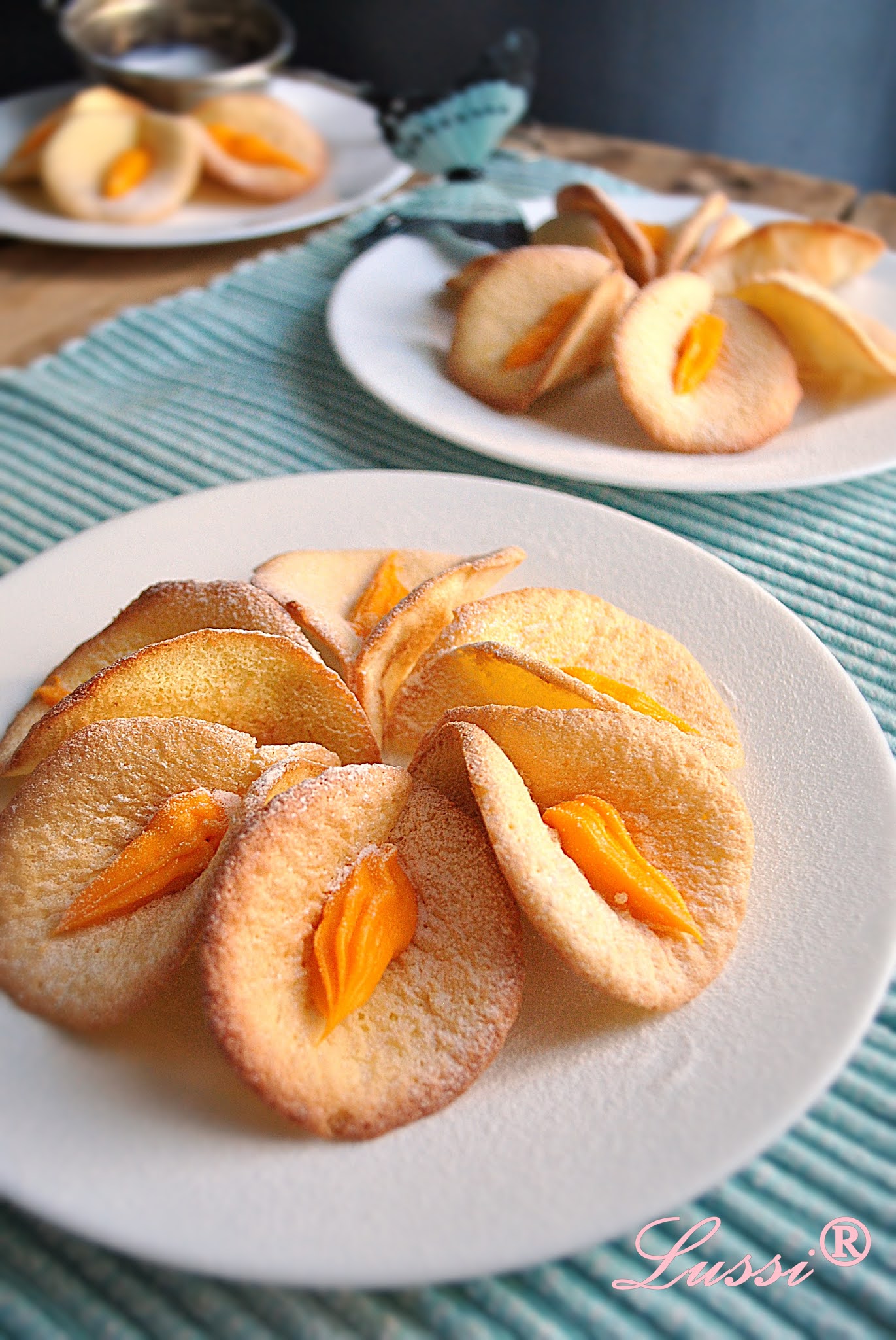 Lussi`s World of Artcraft: Сладки „Калии” / Calla Lily Cookies