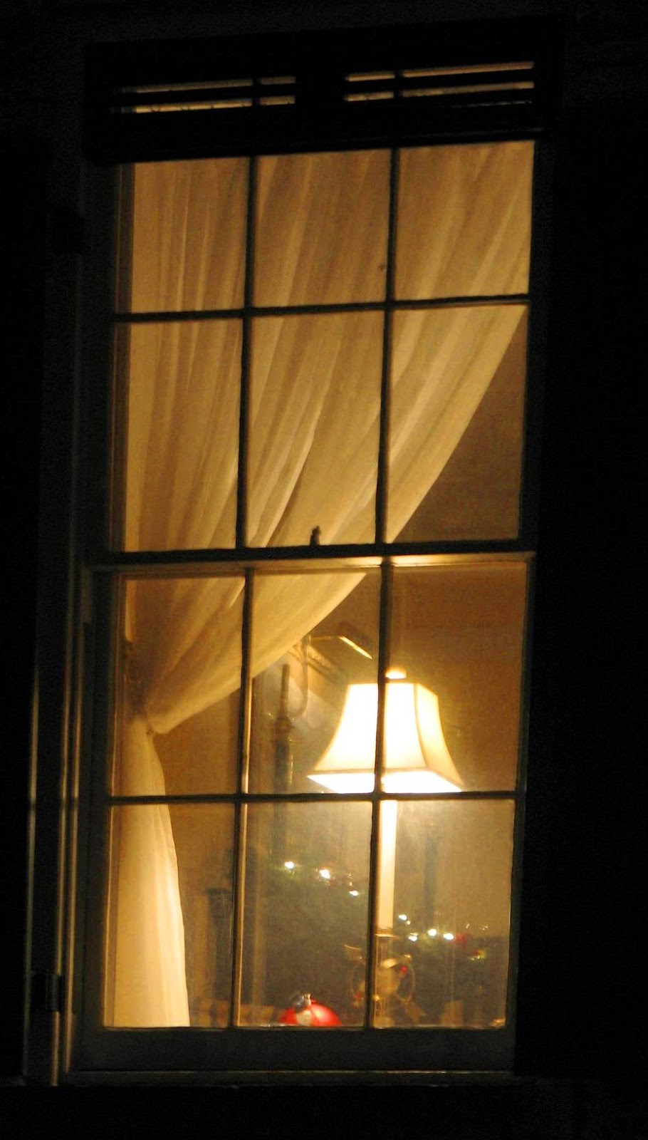 1000+ images about Light in the window on Pinterest | The window ...