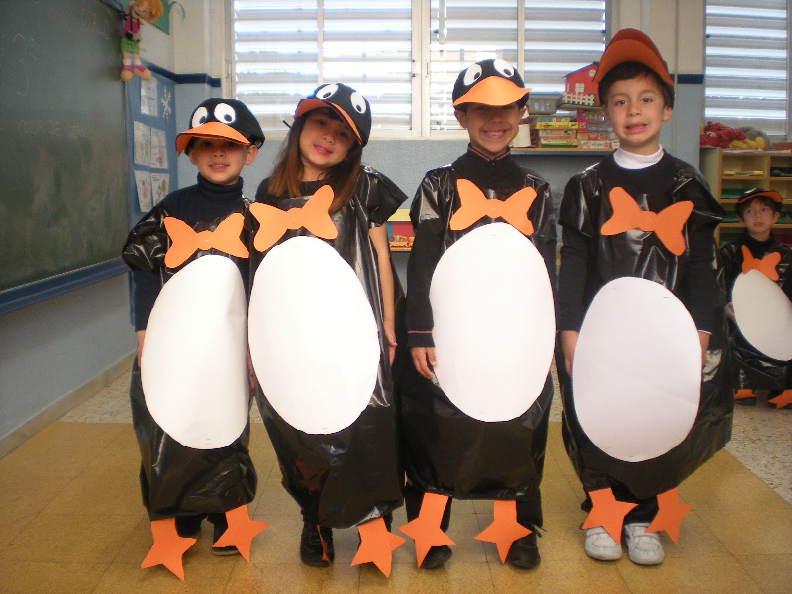 infantilvillaespesa: LOS PINGUINOS