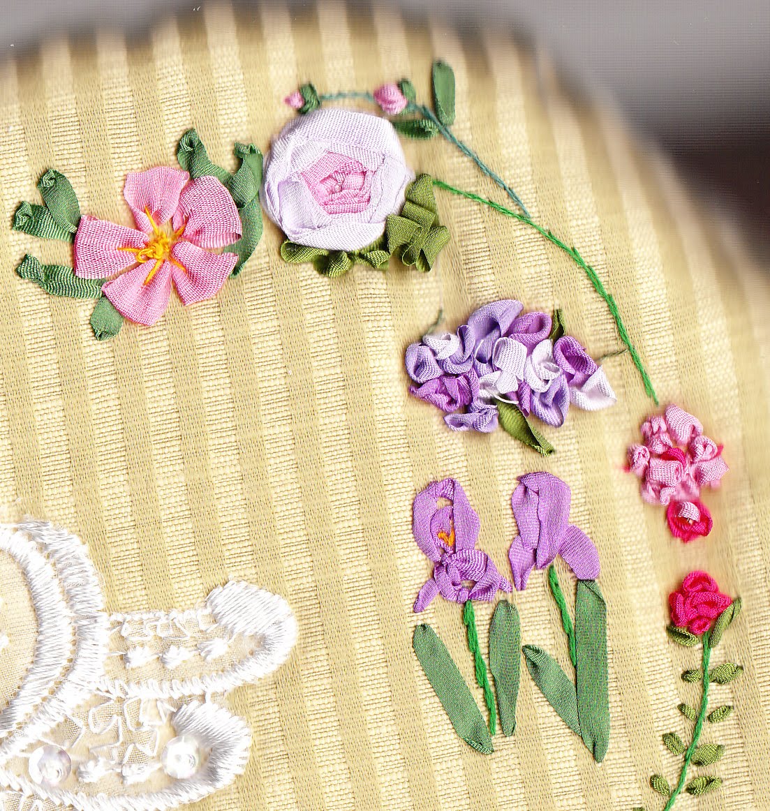 Craftophrenic: Heart with Silk Ribbon Embroidery