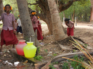 See, Hear, Taste, Think: goings on in India...: When the red sun sets ...