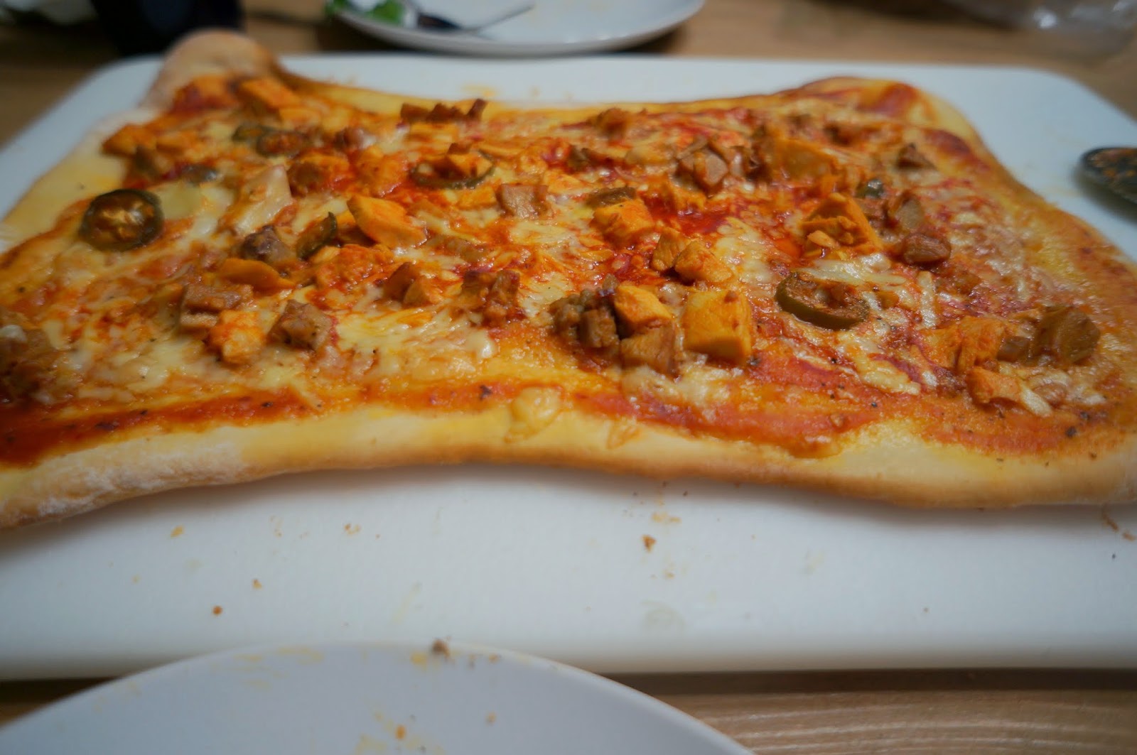 What I Ate: Buffalo Turkey Pizza