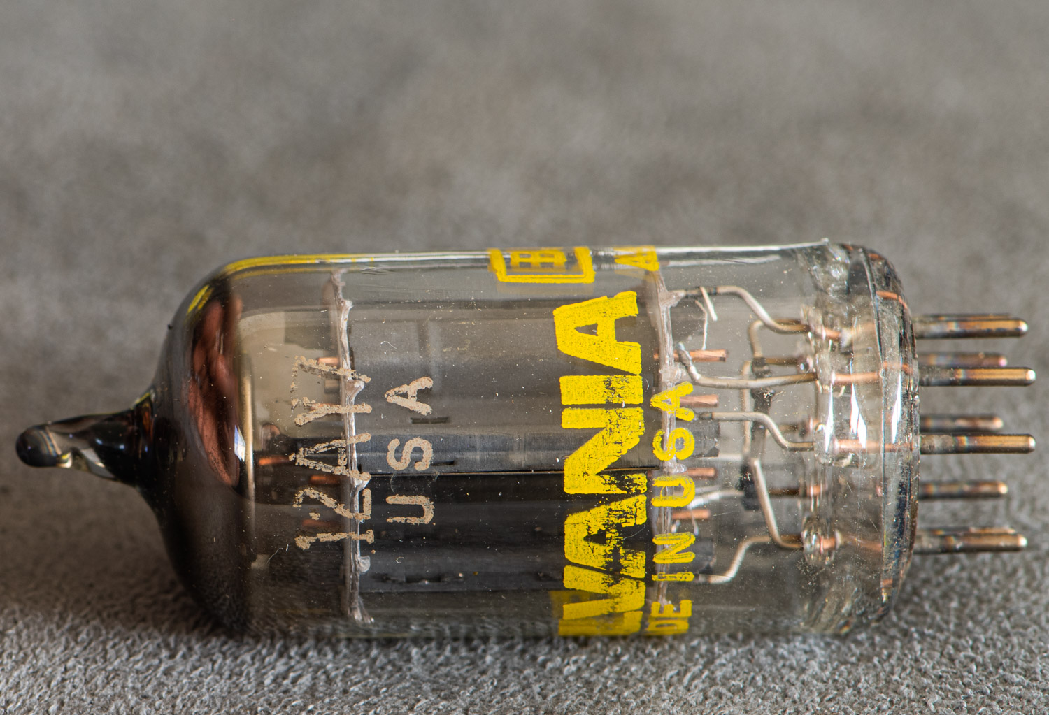 VinylSavor: Tube of the Month : The 12AY7