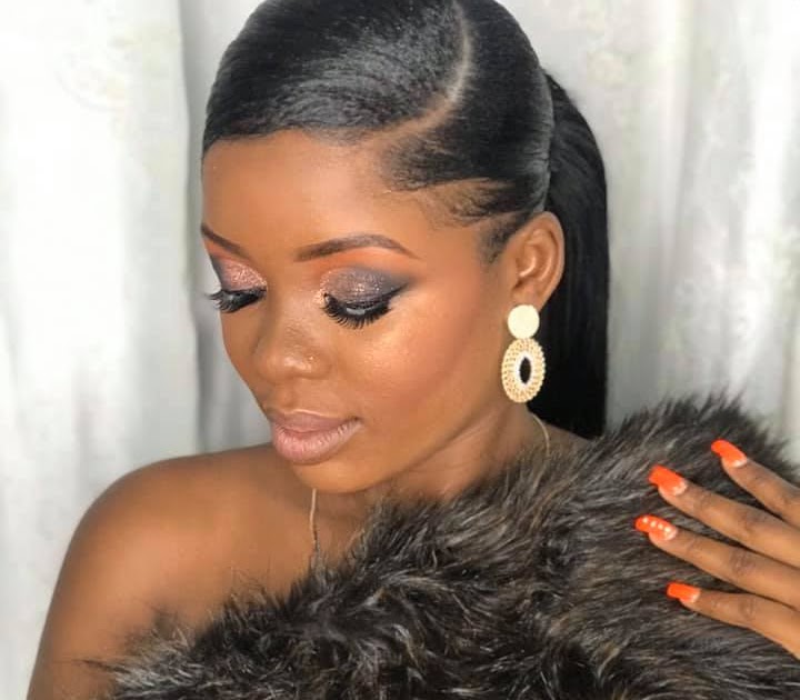 Lilly Rodrigues aparece com um novo visual nas redes sociais