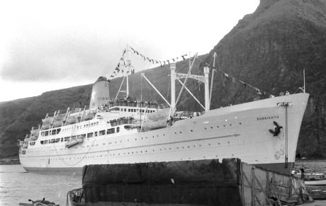 SCACCIA LA ZANZARA: LA MOTONAVE SURRIENTO, LA NAVE DELLE SPOSE