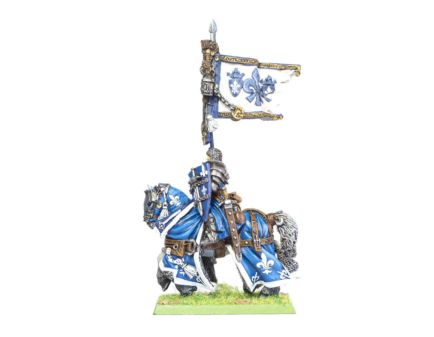 Questing Knight Standard Bearer