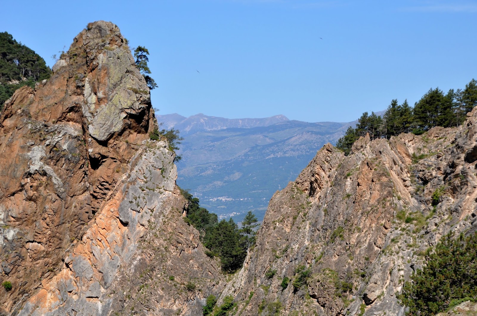 Gorges du Sègre depuis Llo.