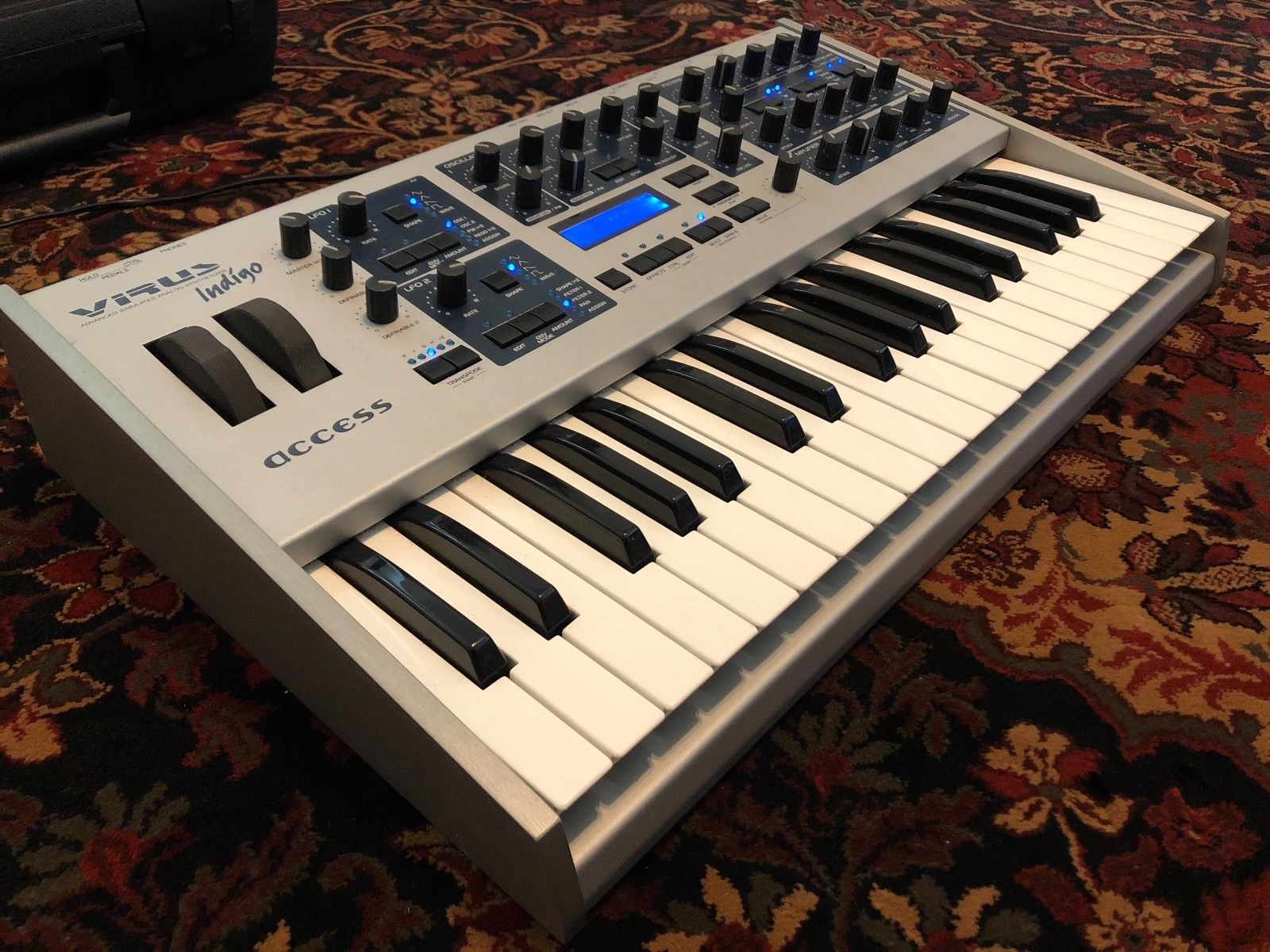 MATRIXSYNTH: Access Virus Indigo Analog Modelling Synthesizer SN G10000653