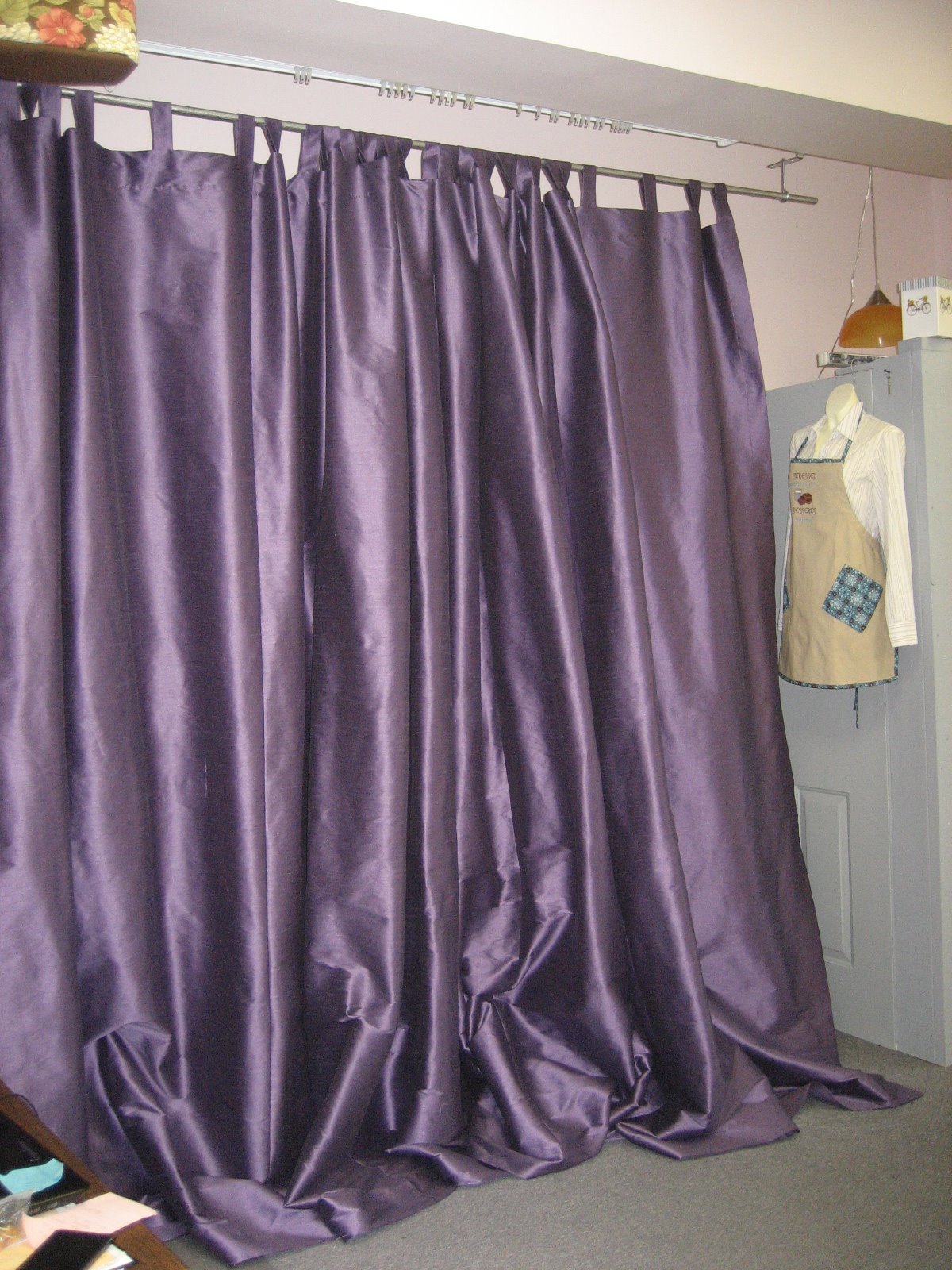 Sew Fine: Velcro-closure tab-topped drapes for WSU.