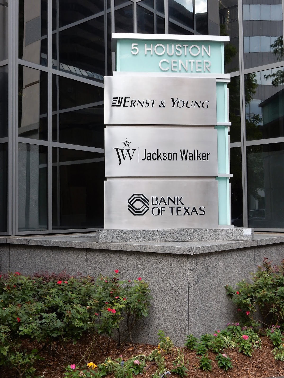 Houston Banking & Finance in Pics: Bank of Texas at 5 Houston Center