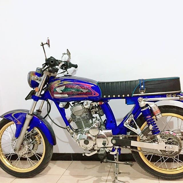 20 Gambar HD Modifikasi CB 100 Warna Biru Terbaru 2020