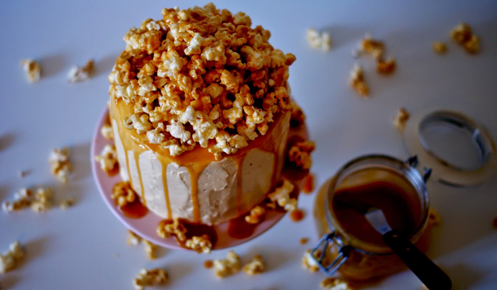 Lilla Farmor: Popcorntårta med kola och choklad.
