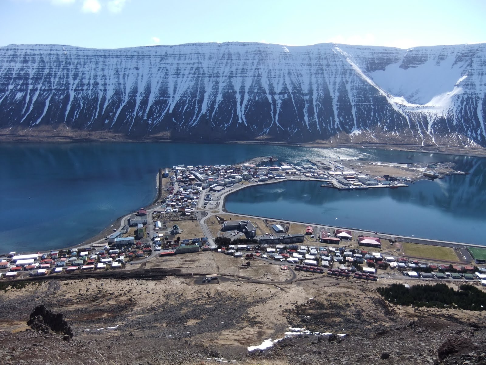 The Dog-Days Queen: Ísafjörður