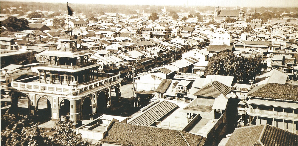 ZOOMININDIA: Gates of Vadodara