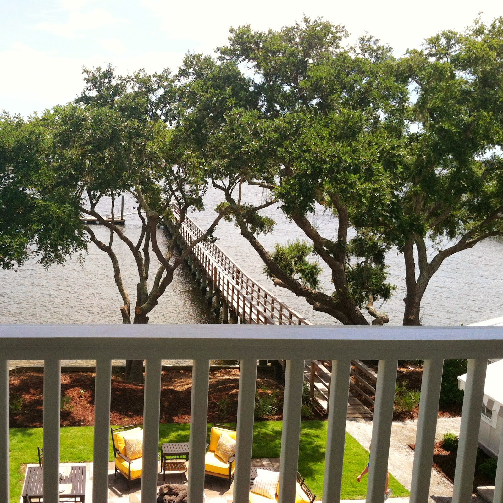 The Lowcountry Lady: 2013 Coastal Showhouse at Daniel Island, SC