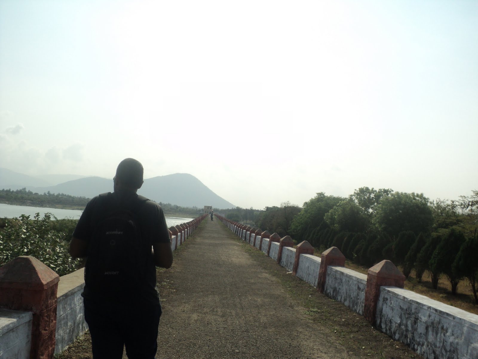 Road trips - Bangalore.: 53) Pondicherry & Gingee fort: (8’9’/4/2012)