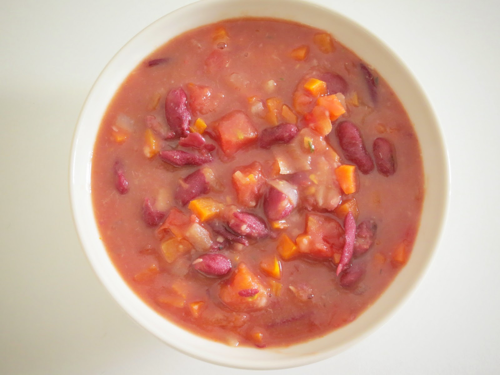 Delícias do Dia-a-Dia: SOPA DE FEIJÃO VERMELHO