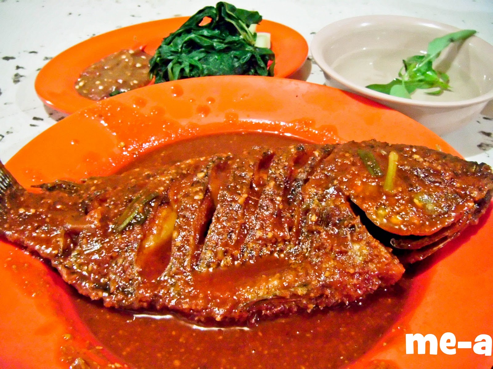 moshi..moshi..: yummy! sari laut & pecel lele