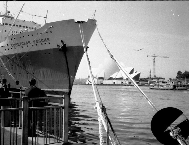 50 Fascinating Photos Capture Street Scenes of Sydney in the Late 1960s ...