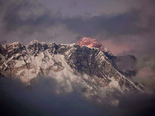 Mike's MoosRoom: On Top of Old Everest, All Covered in Pooh...