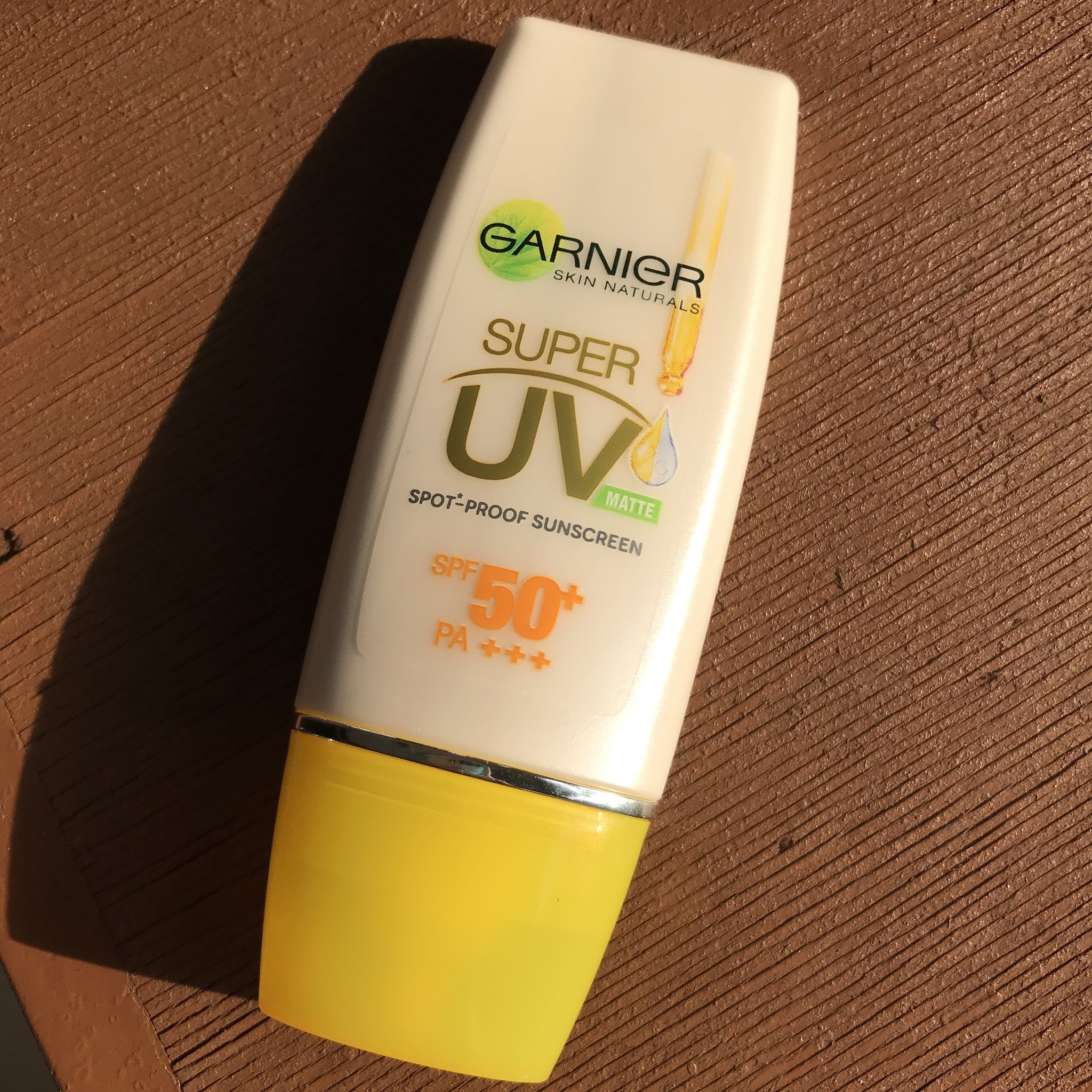 GARNIER SUPER UV MATTE SPOT PROOF SUNSCREEN SPF 50+ PA+++