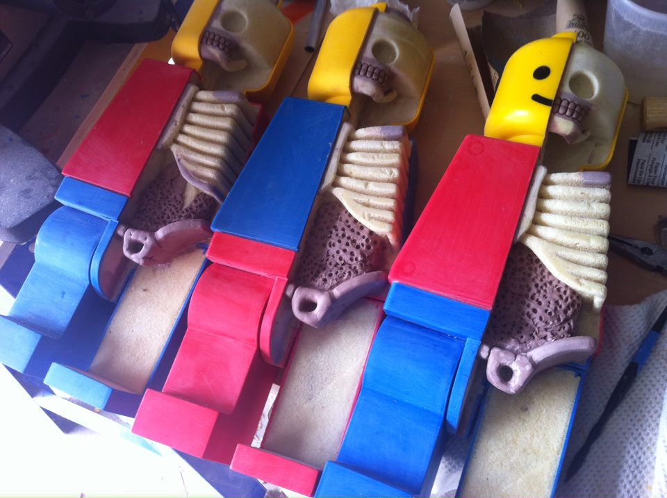 The Anatomy of a LEGO Man (95 Pics)