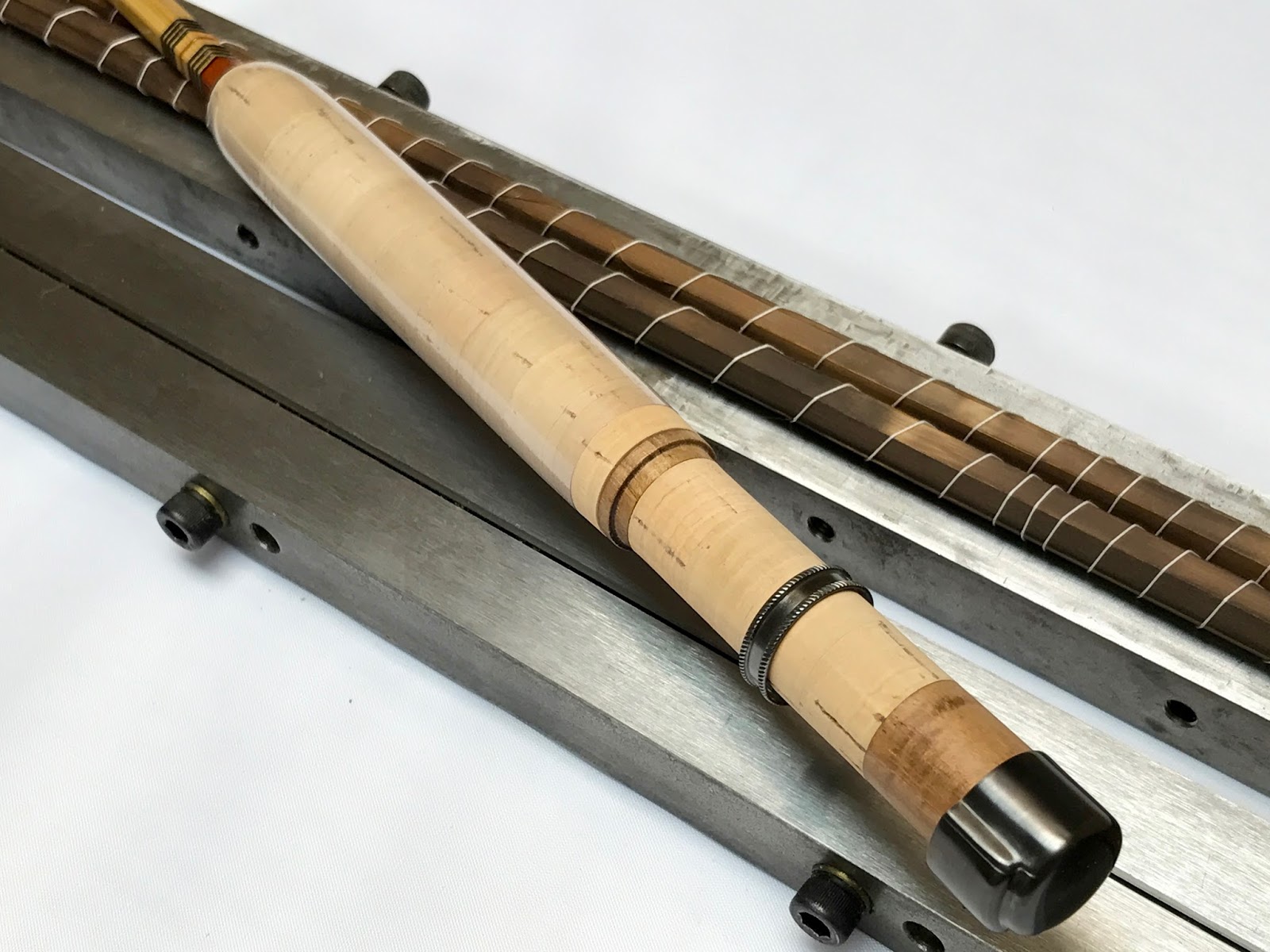 Anthony Joseph Pagley Jr. : Finishing a Slide Band Reel Seat