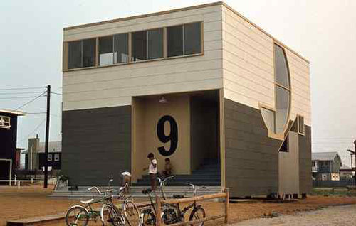 Instant House: Venturi Scott Brown